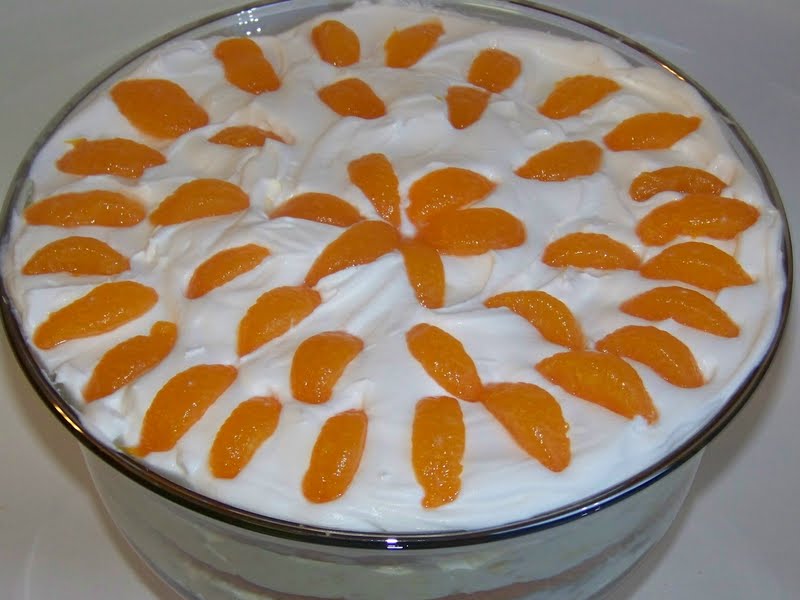 Kitchen Simmer: Dreamy Pineapple-Orange Trifle