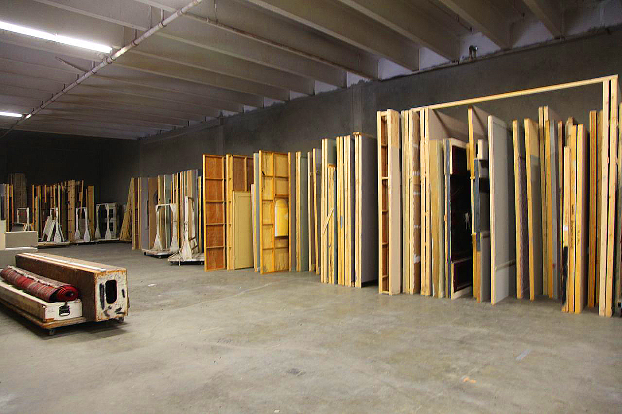 KEYSTONE ART SPACE: KEYSTONE warehouse available for filming