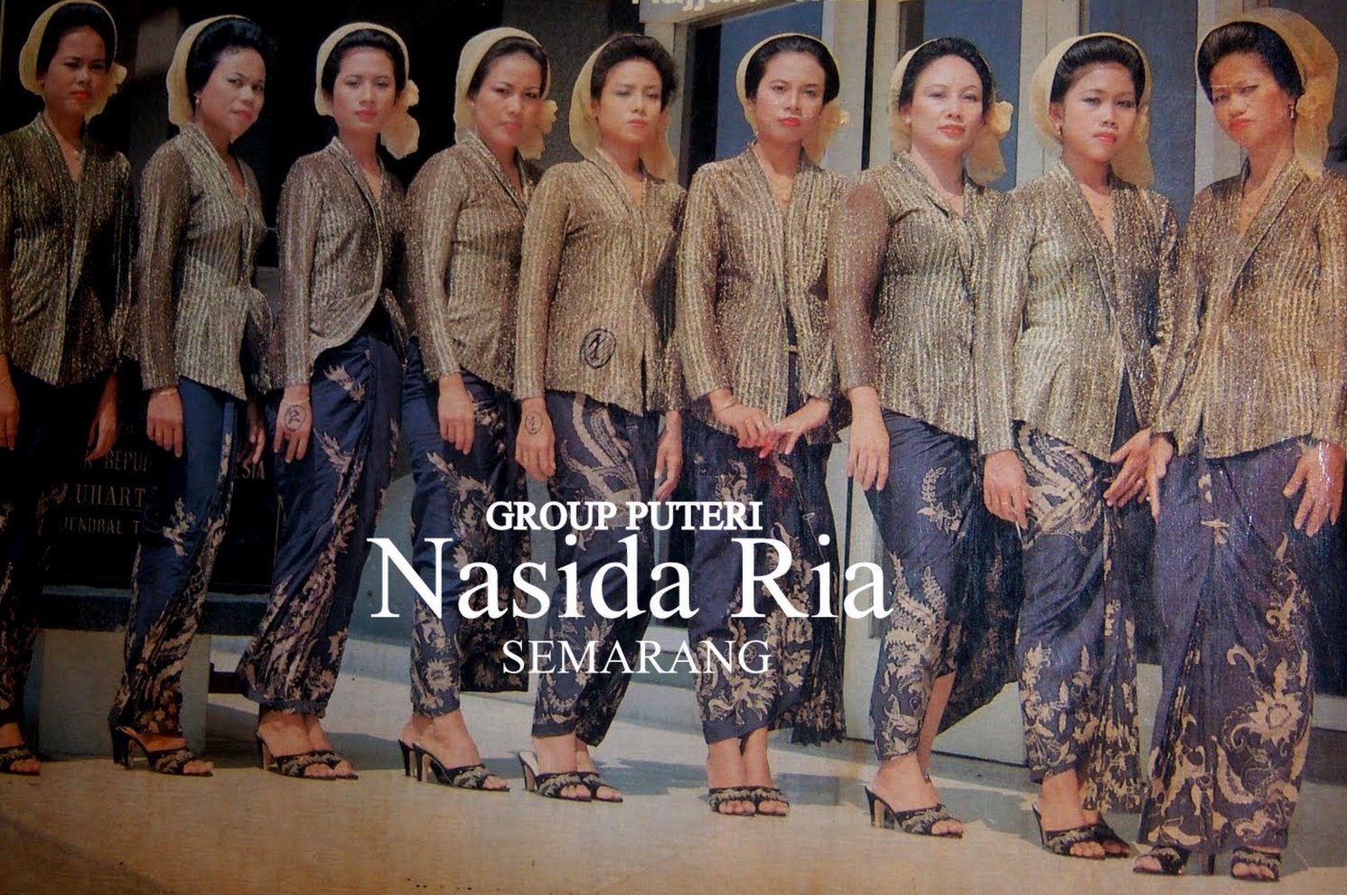 Bulumanis tersenyum: Nasida Ria