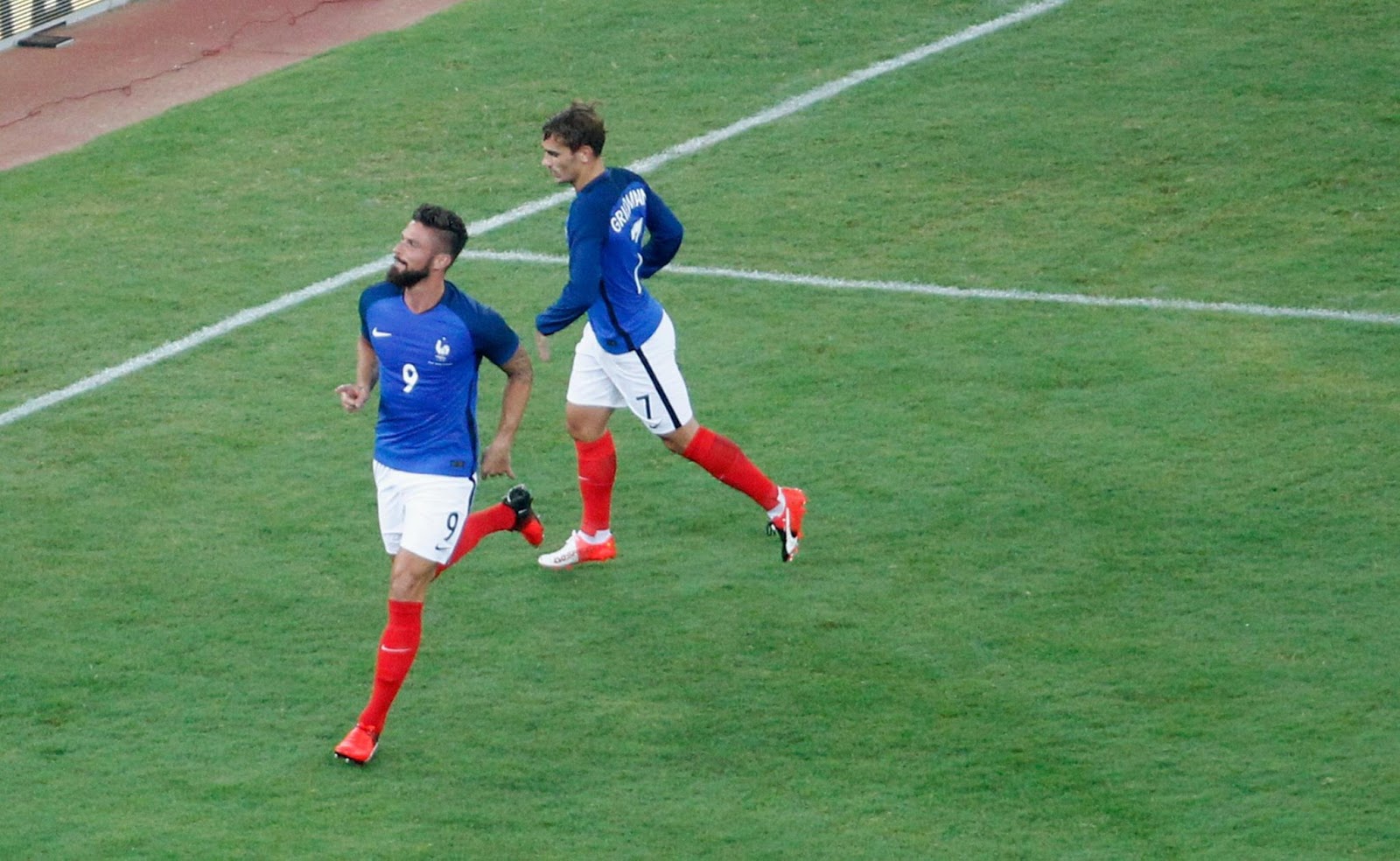 Class | On-Pitch - Italy 2006-2016 Tribute Away Kit - Footy Headlines