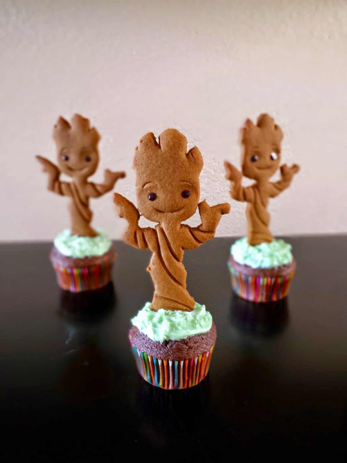 Candy Bar Cupcakes: Baby Groot Cupcakes