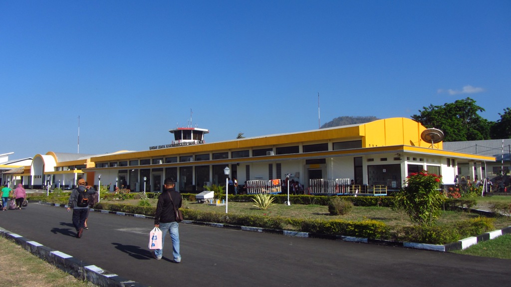 LET'S GO AROUND THE WORLD!!!: BANDARA-BANDARA DI PROVINSI NUSA TENGGARA ...