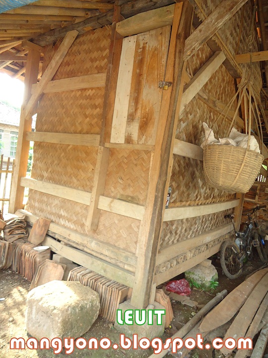 Lumbung Padi Untuk Persediaan Masa Paceklik