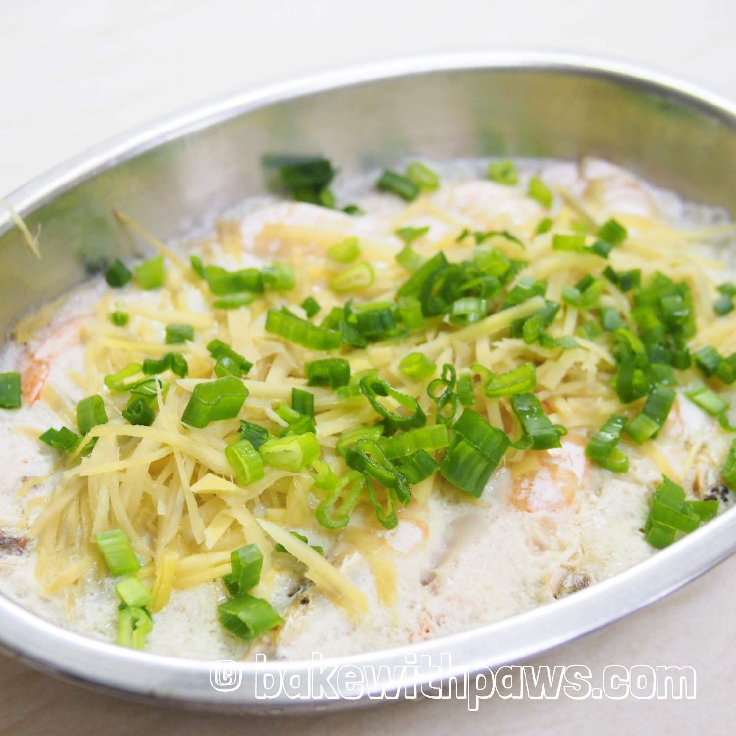 Steamed Prawns with Egg White - BAKE WITH PAWS