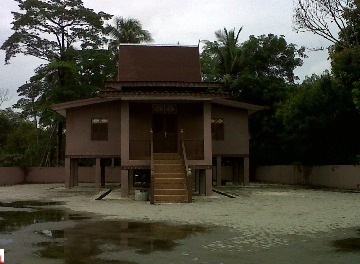 RUMAH ADAT BANJAR DI PASAR PANAS - PARIWISATA TABALONG