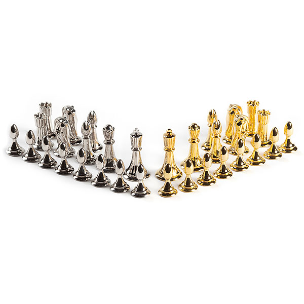 Images: Get Your Hands On A Star Trek Tridimensional Chess Set