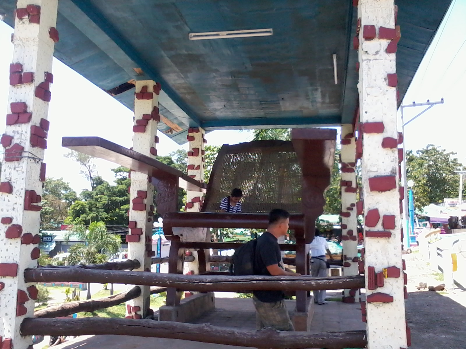 I LOVE TUGUEGARAO: Visit Philippines' Largest Armchair (Butaka), Ilagan ...
