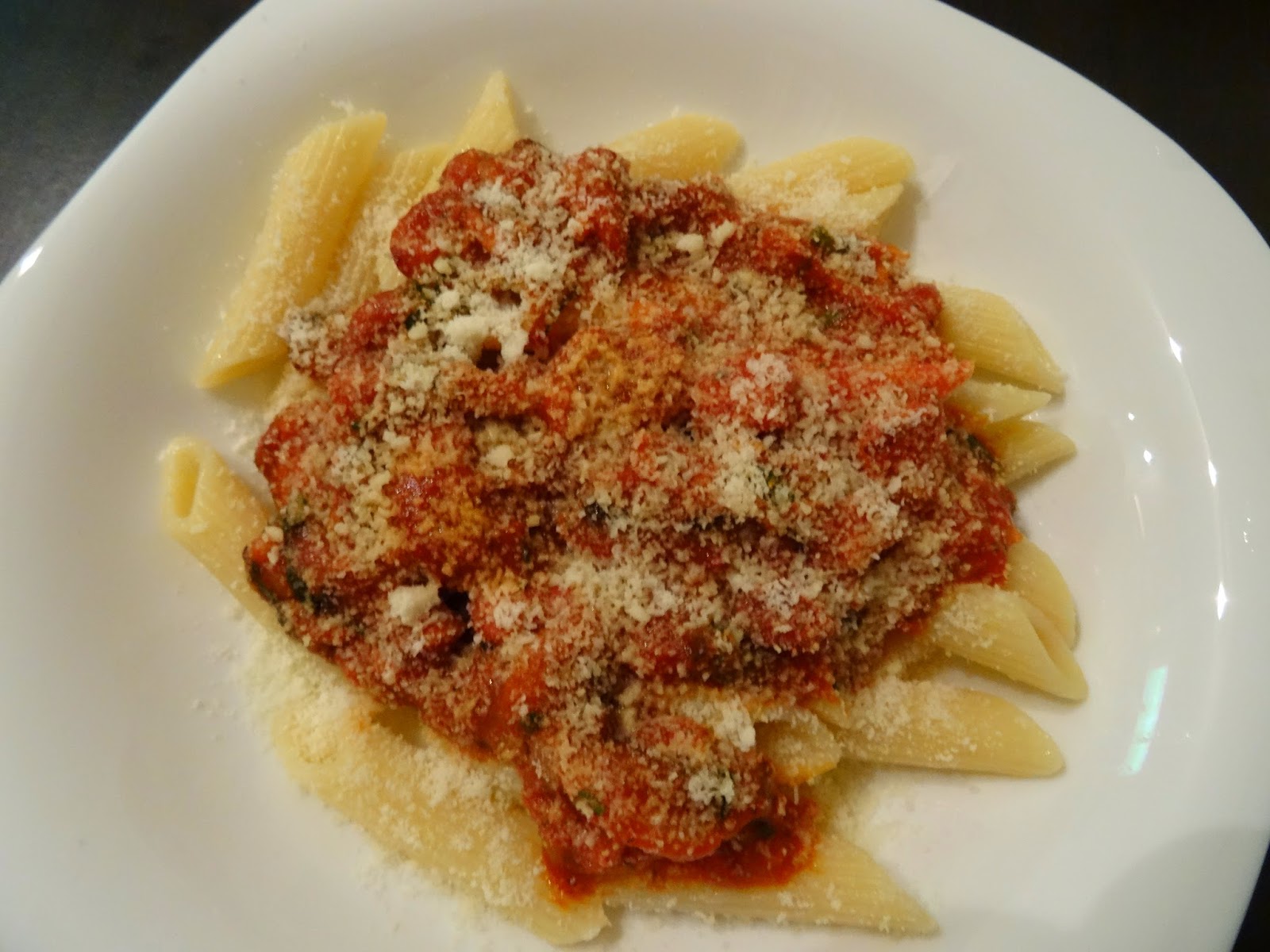 Paste cu bacon si sos de rosii / pasta with bacon and tomato sauce ...