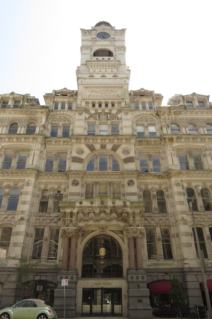 Nomadic Newfies: The Mitchell Building and the Mackie Building, Milwaukee