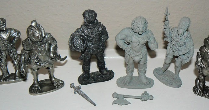 Starfleet Wars: Superior Models Fantasy 9000 Series (90mm)