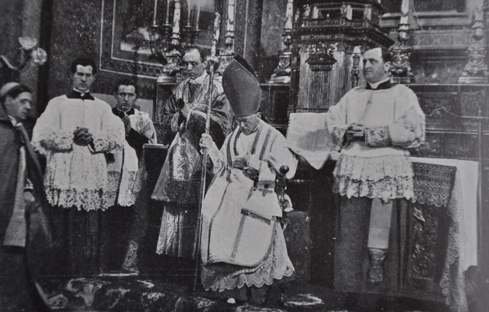 Orbis Catholicus Secundus: Cardinal Pacelli Consecrates a New Bishop ...