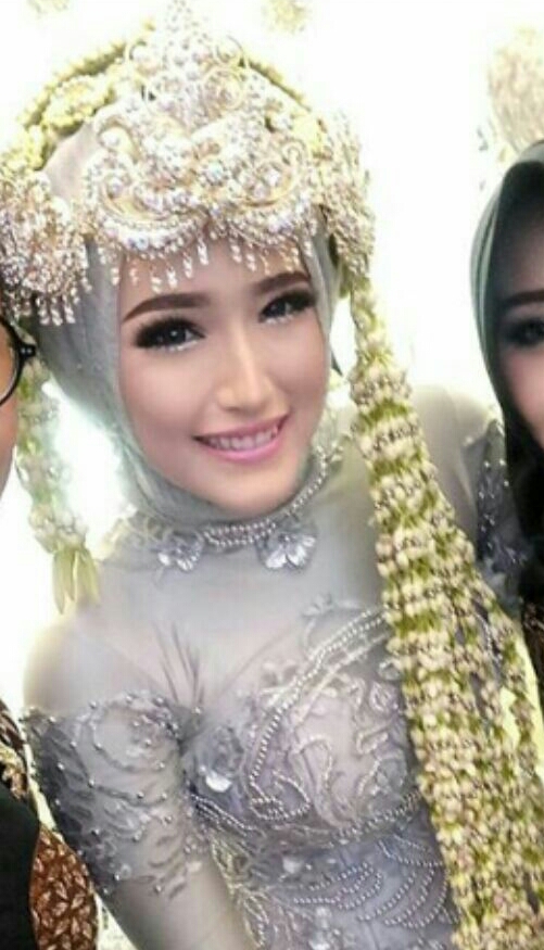 Rias Pengantin Cilacap Barat: Icih salon rias pengantin untuk wilayah ...