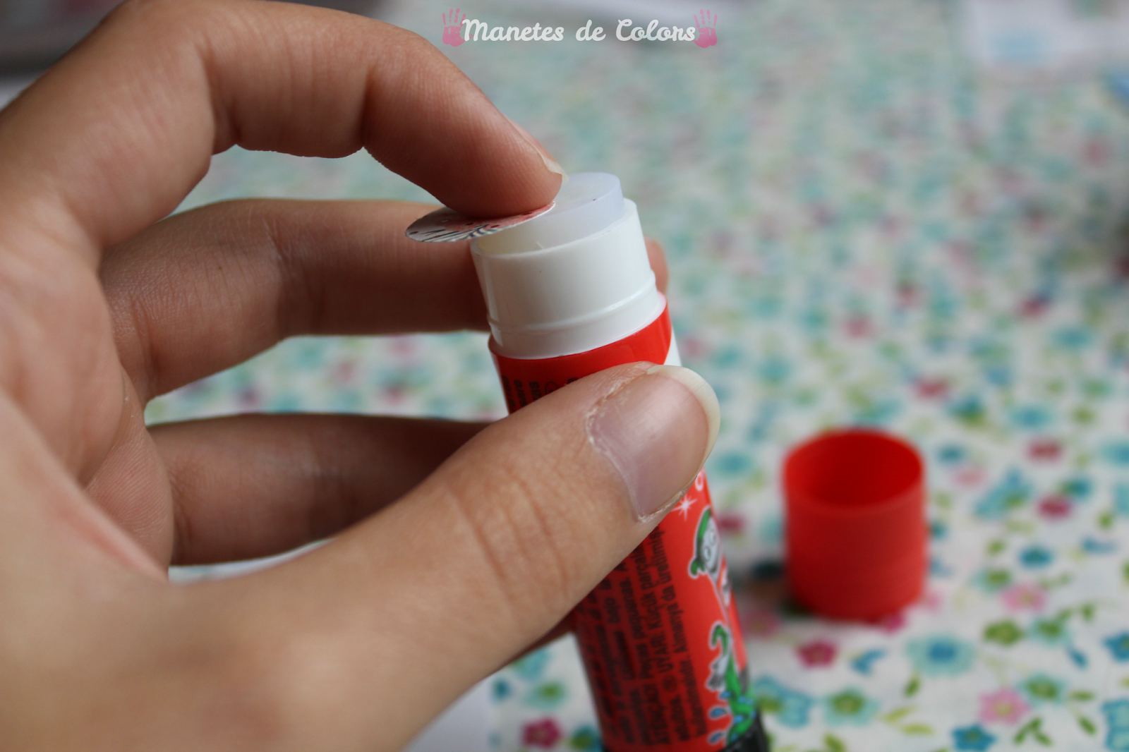 Manetes de Colors: DIY: Punt de llibre personalitzat