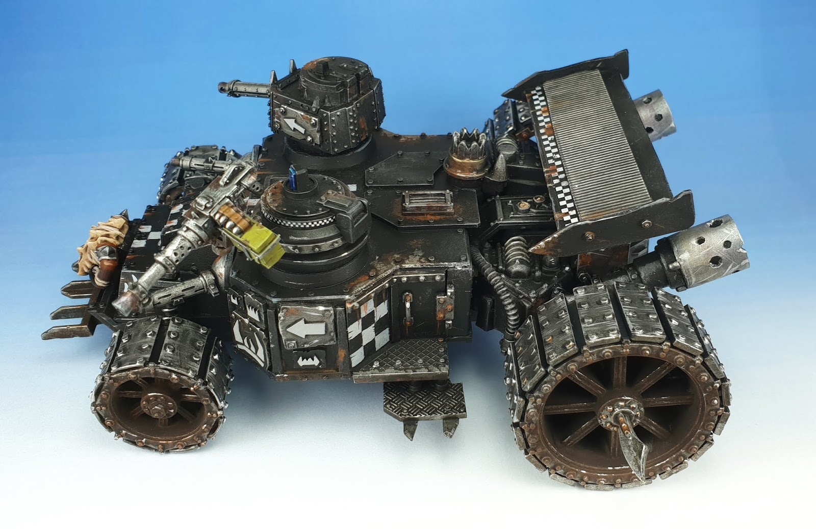 FUNKY WENIS RODEO: Ork Battlewagon