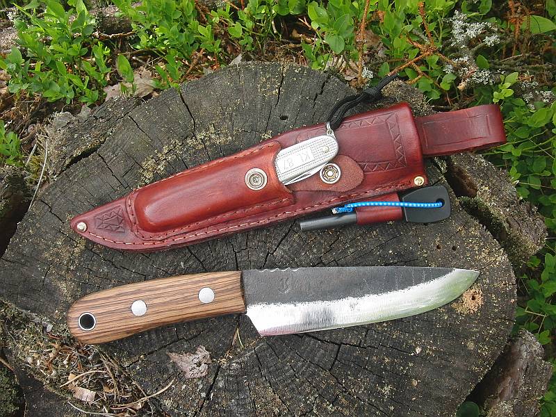 Scandic Woodsman: "Pathfinder knife" by Ilkka Seikku