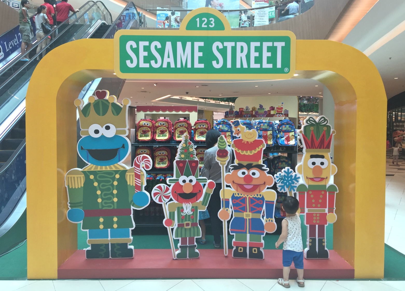 Faith Luv 2 Eat N Travel : December 2017