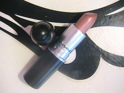 The beautiful world of Lennyn B: LIPSTICK LOVE - MAC HIGH TEA