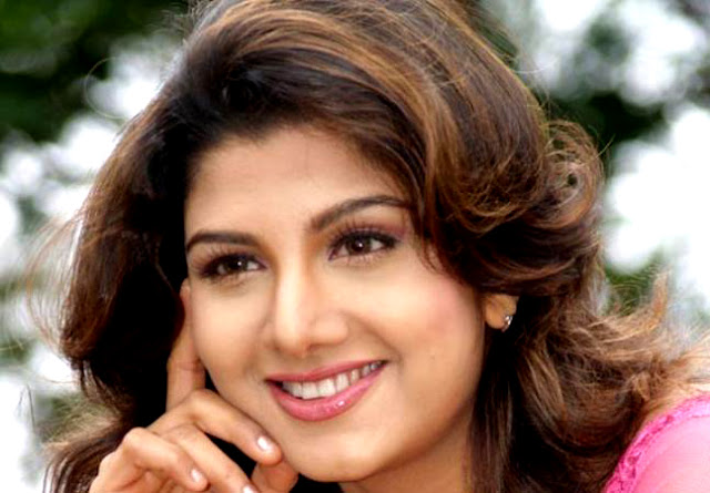 Celebrity Collections: Bollywood Actress Rambha HD Wellpapers