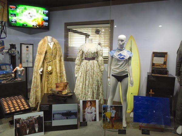 Hollywood Movie Costumes and Props: Movie and TV treasures on display ...