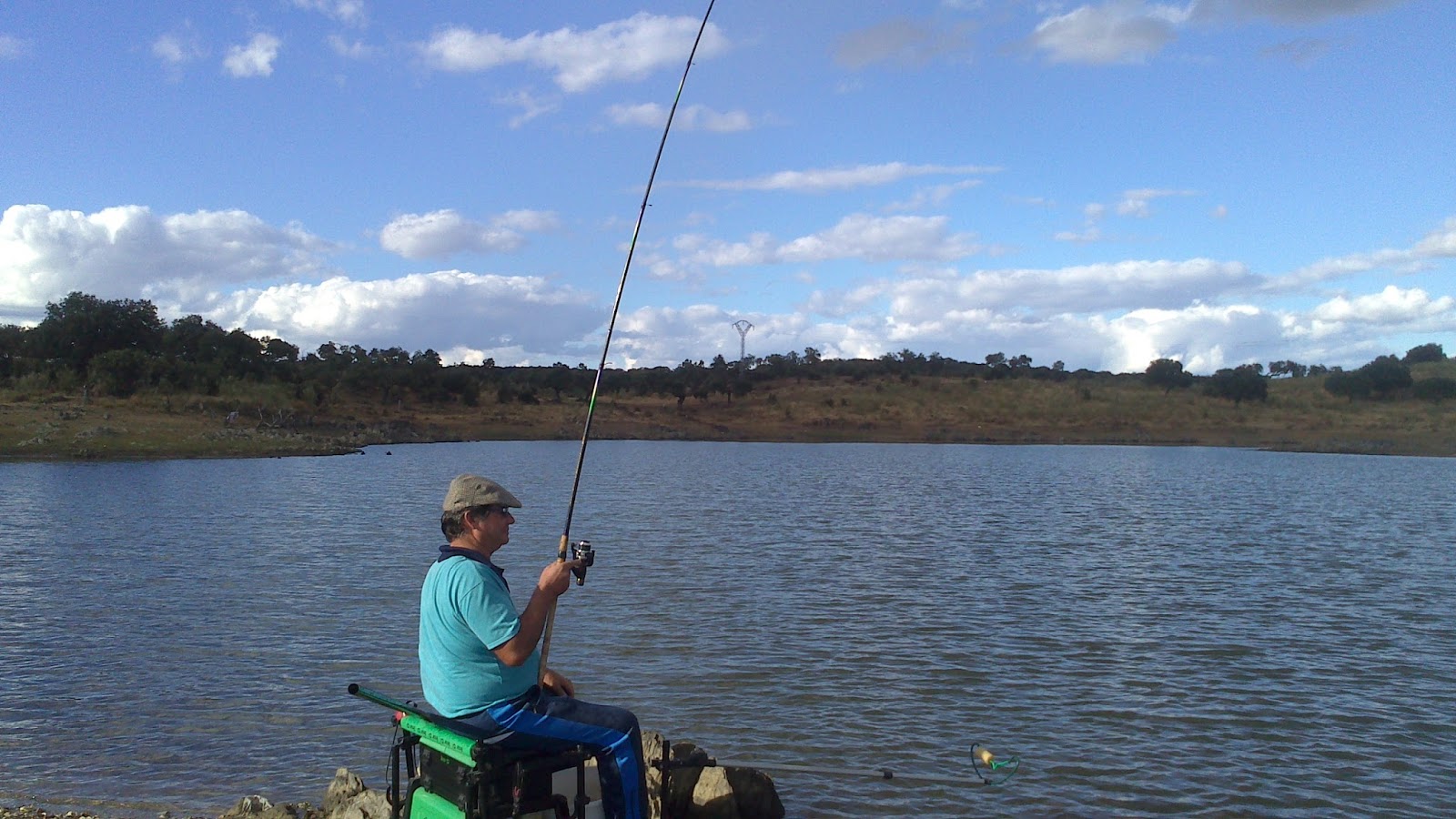 Pescando con Kily: Pesca al Legering con Feeder.