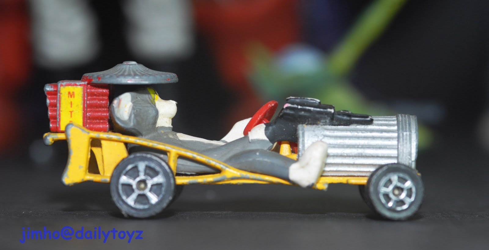 DAILY TOYZ: Hey ! Tom. Go Carting?