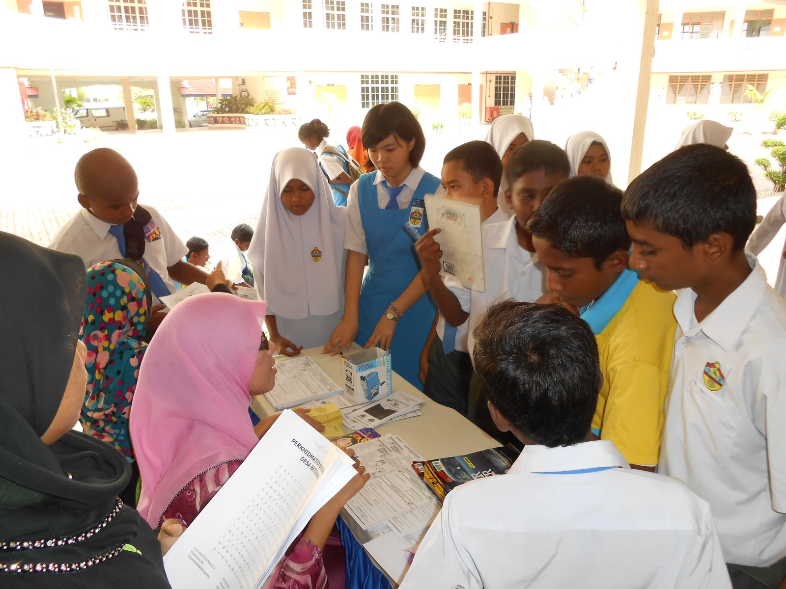 Unit Bimbingan & Kaunseling: sehari bersama perpustakaan smk batu kawan