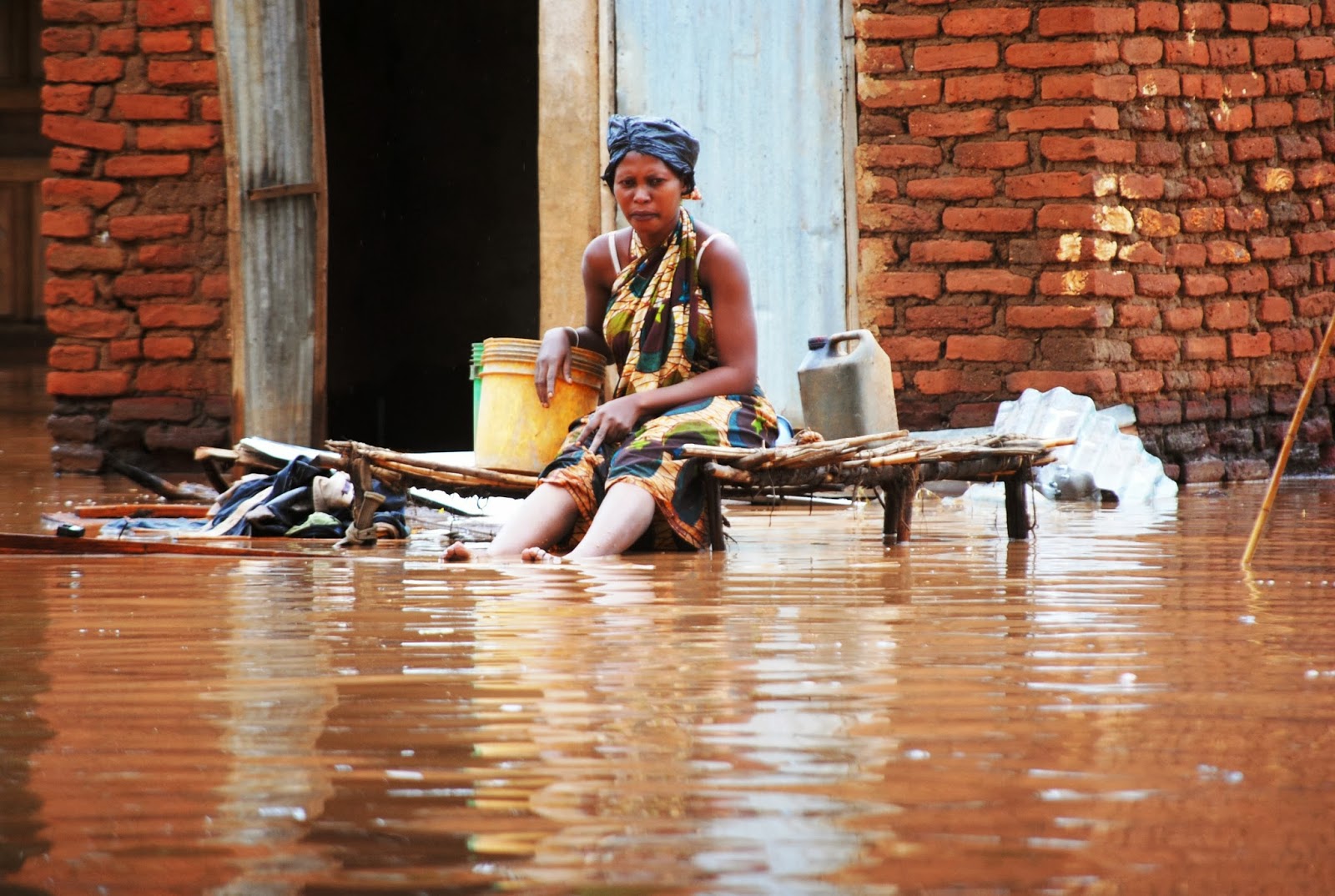 ADHA YA WAATHIRIKA MAFURIKO WA MAGOLE-DUMILA NAMNA WALIVYOJIOKOA KWA ...