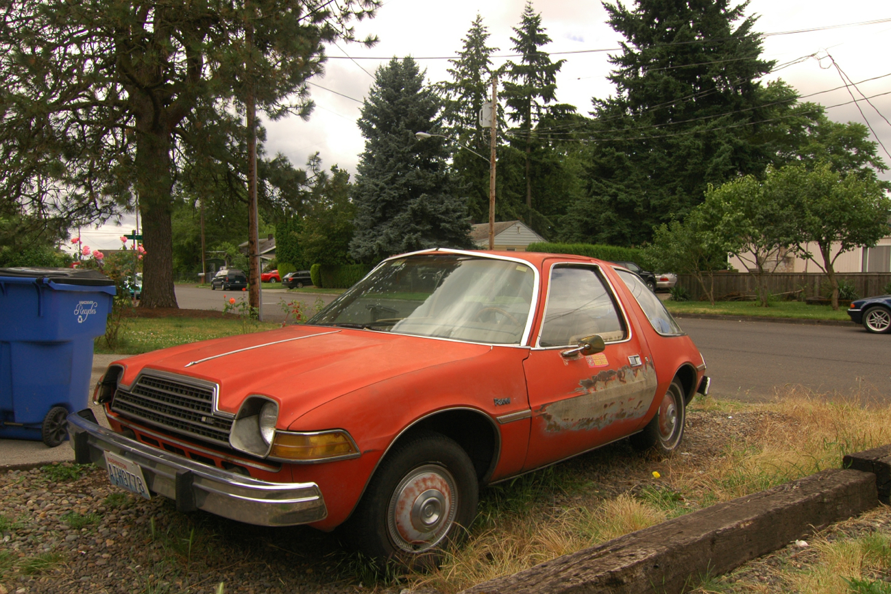 OLD PARKED CARS.: 1979 AMC Pacer DL, Revisited.