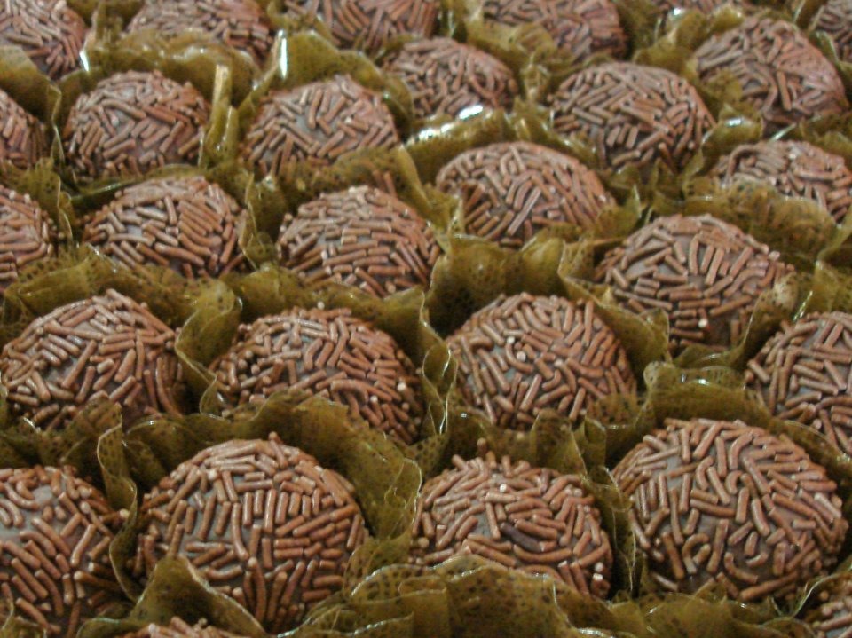 B de brigadeiro ®: DOCINHOS PARA FESTA