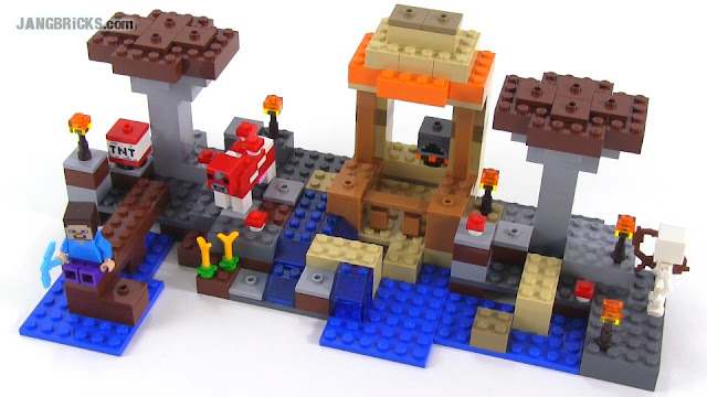 LEGO Minecraft: Crafting Box Build 4 of 8 (set 21116)