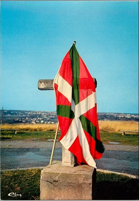 EUSKAL HERRIA LEHEN - PAYS BASQUE D'ANTAN: L'HISTOIRE DU DRAPEAU BASQUE ...