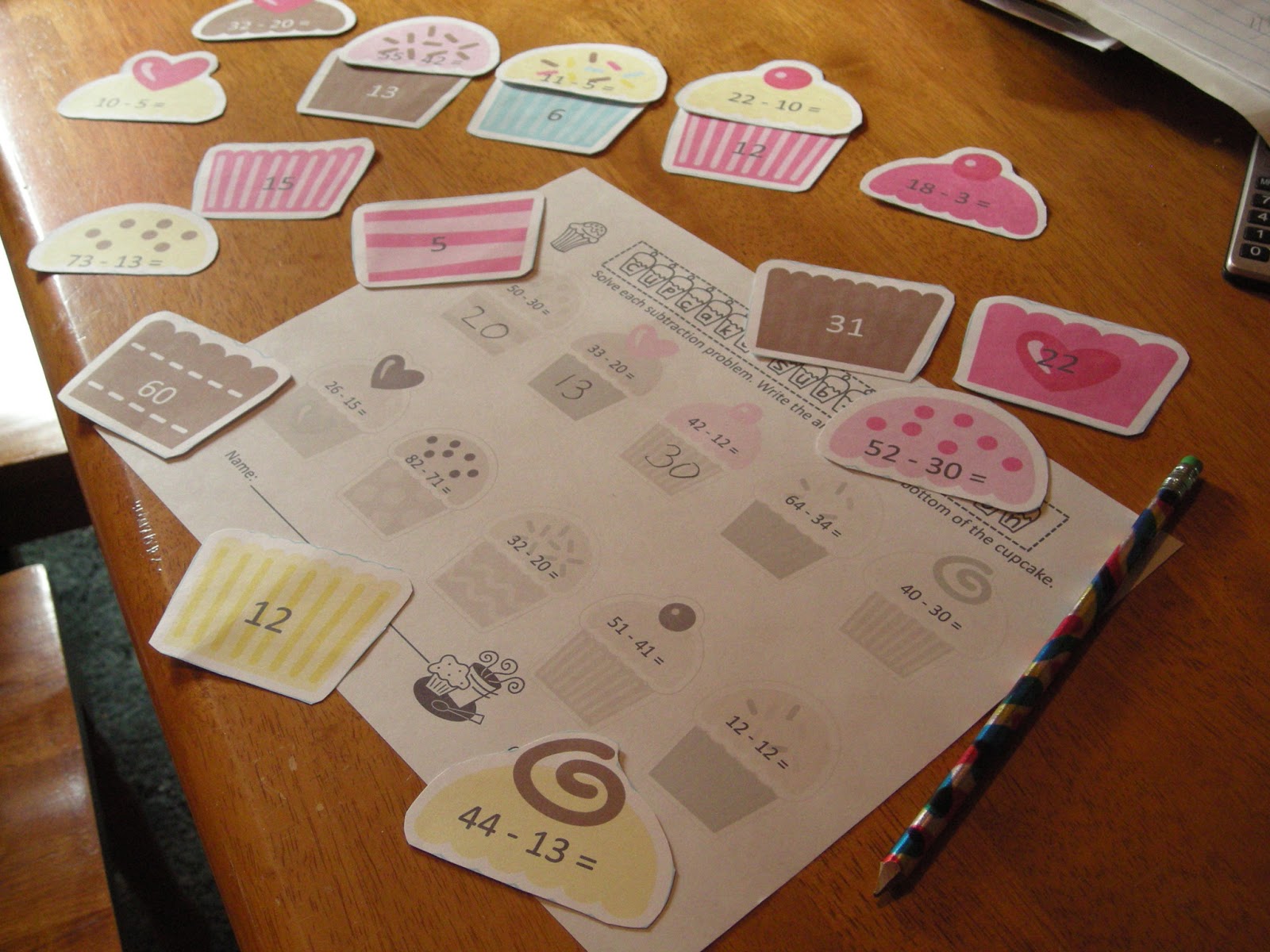 2nd Grade Pig Pen: Cupcake Math Stations and a Freebie!