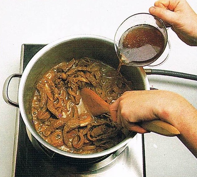 Curry: Mogul-style beef