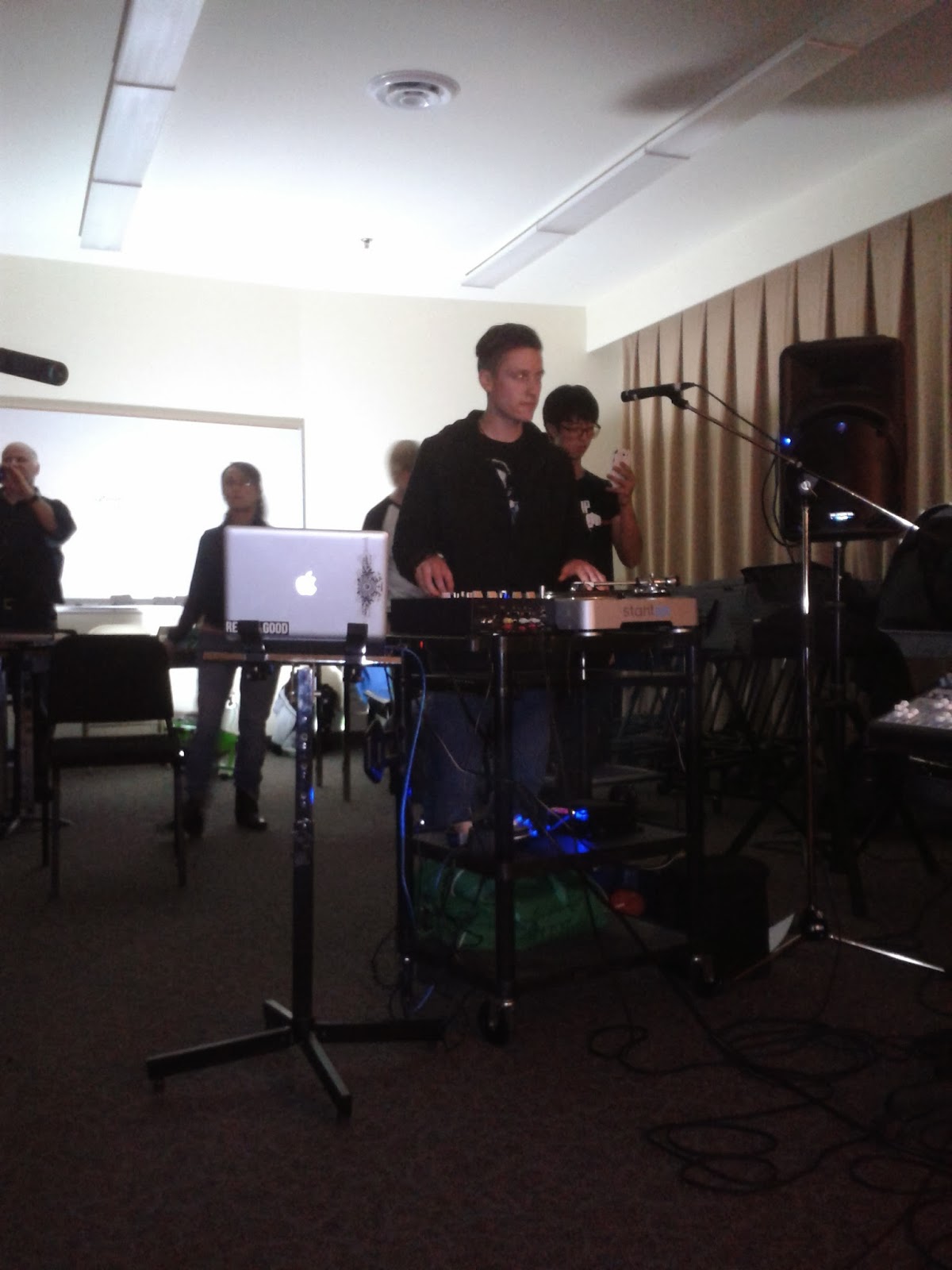 Phoenix Filby gets schooled: An Interview with Canadian Baritone ...