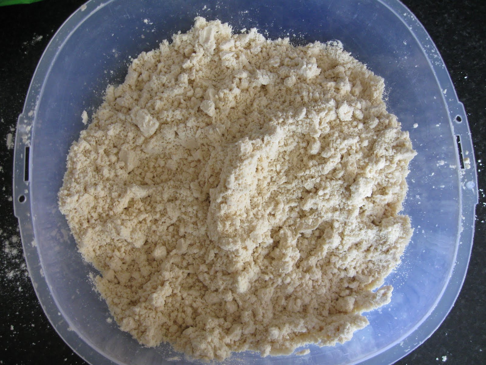 grass stains: Homemade 'cloud dough'!