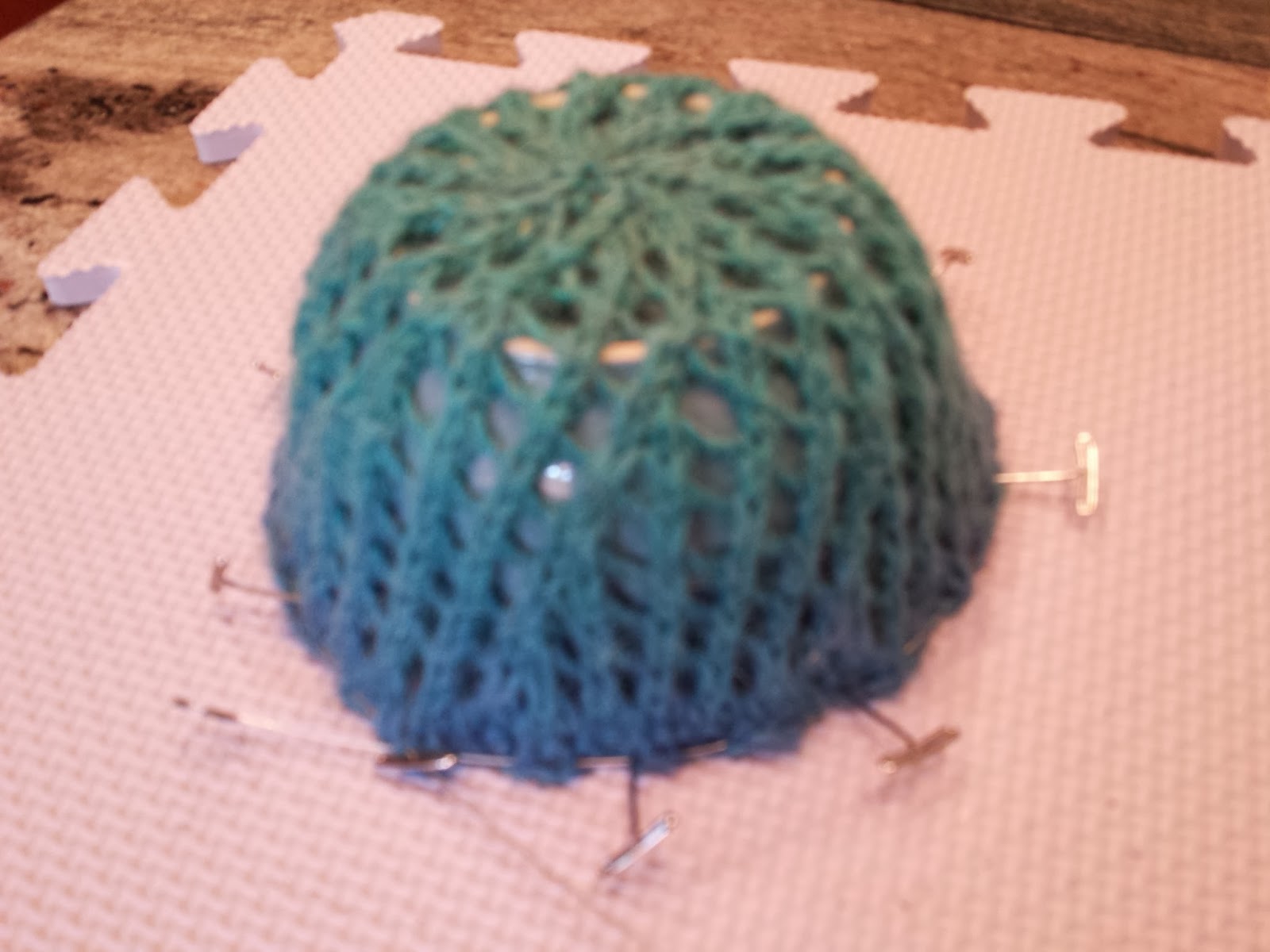 Pumpkin's Tales: Lacy Kippah - Free Pattern!