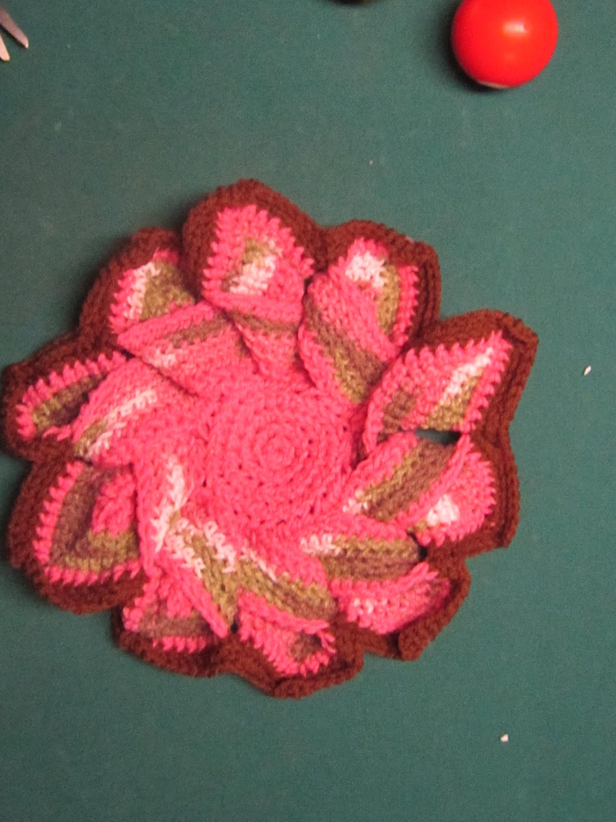 G's Crafts n' Things: Classic 10 point hot pad