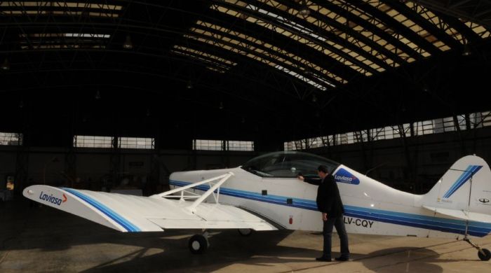 El Puelche biplaza ya puede volar