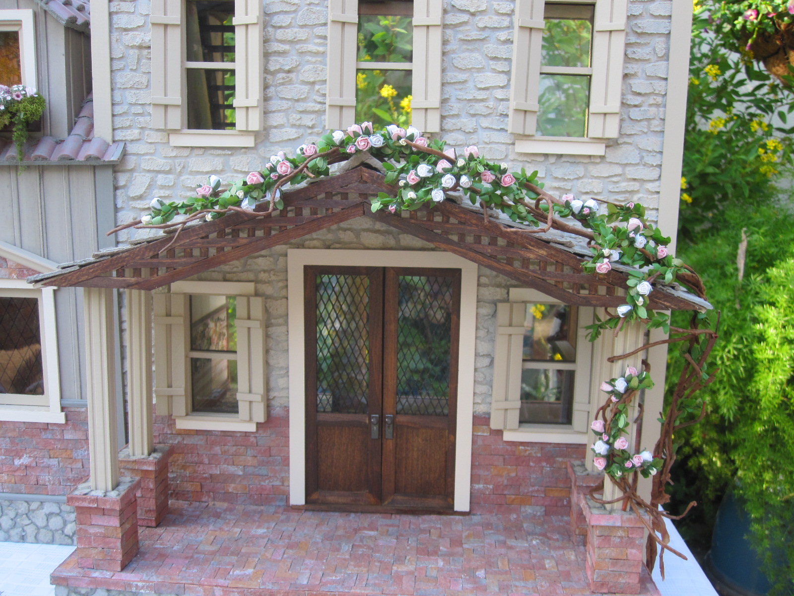 Dollhouses by Robin Carey: Farmhouse Stone Manor Dollhouse