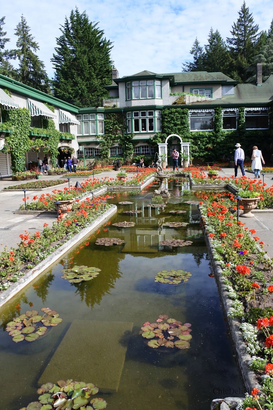 Enchanting Butchart Gardens - Chic Delights