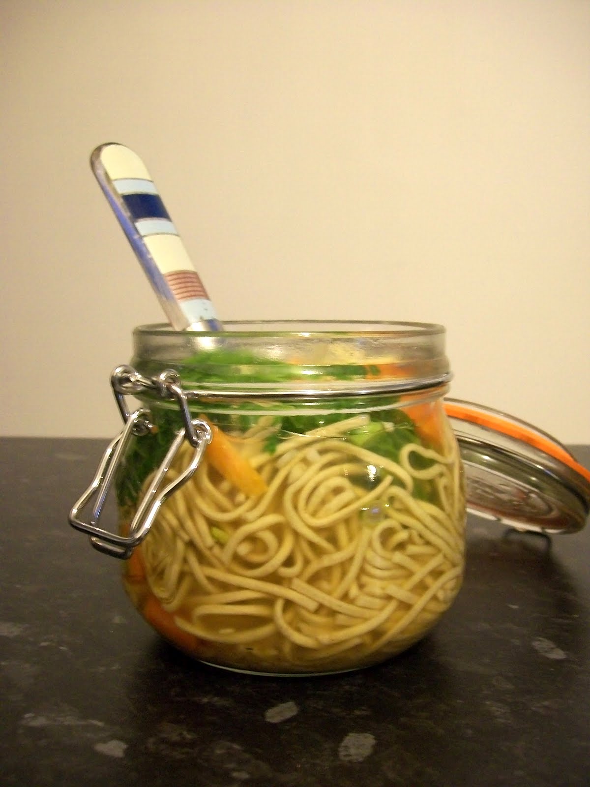 Happiness Crafts: DIY 'Pot' Noodles