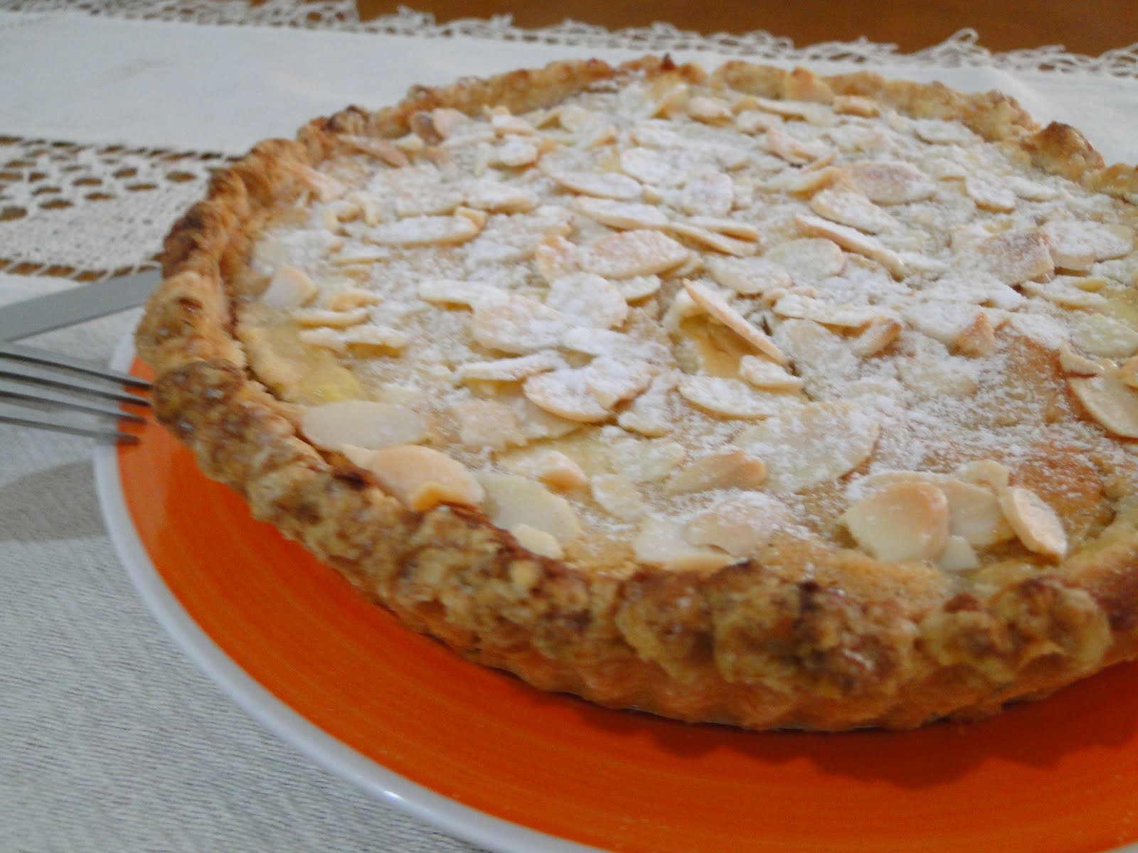 Rumo a Cozinha: Torta de amendoas, maçãs e frutas vermelhas