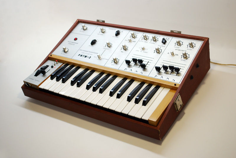 MATRIXSYNTH: RITM-2 VINTAGE USSR SOVIET ANALOG SYNTHESIZER SN 8614 ICIO ...