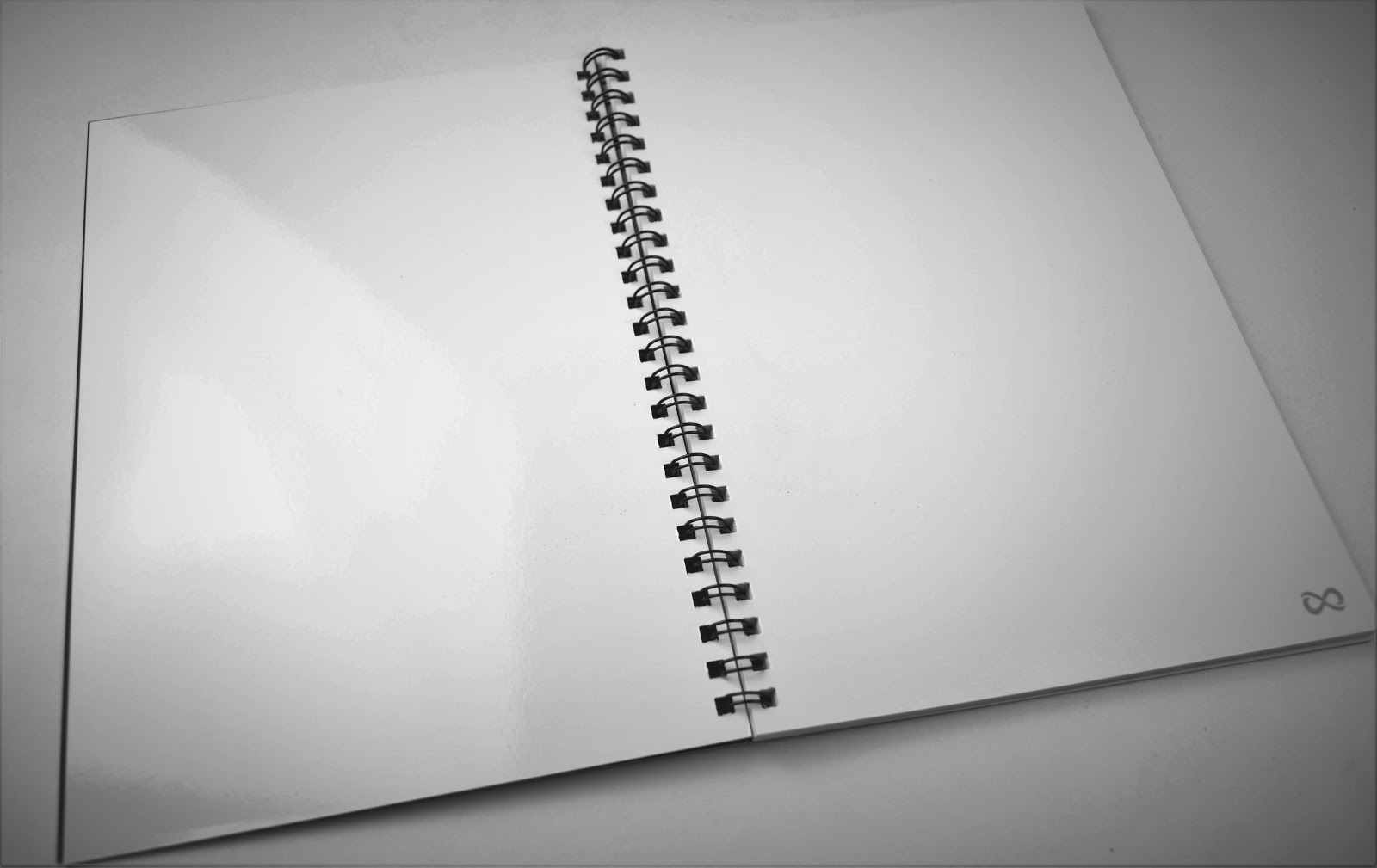 A Minha Casa Digital: Análise: Infinite Book - Escreve - Apaga ...