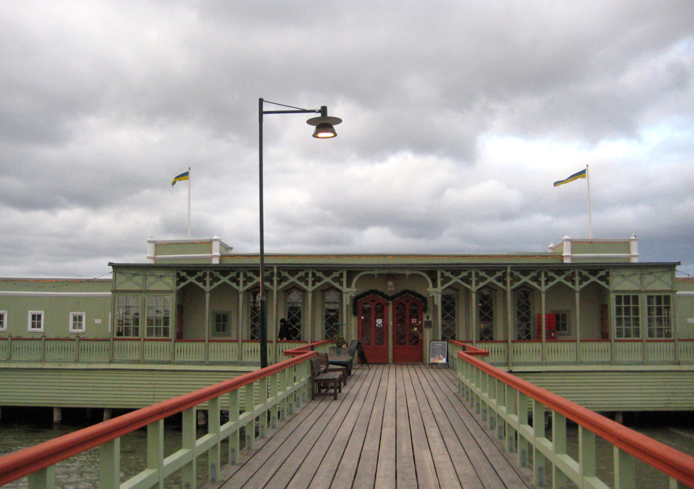 Världen enligt Jah Hollis: Hundra hus 2013: Nr 17 Kallbadhuset, Ribersborg