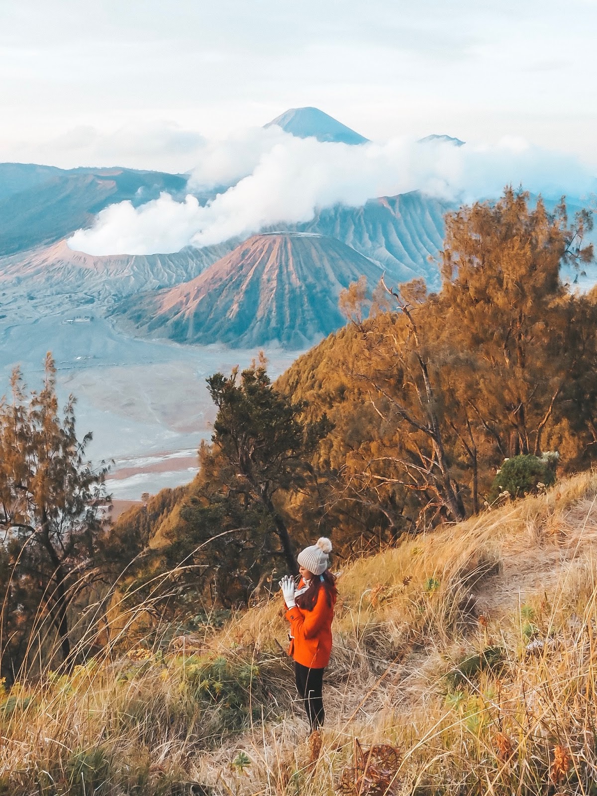 WRINKLE WANDERER: MY BROMO ADVENTURE WITH MOM