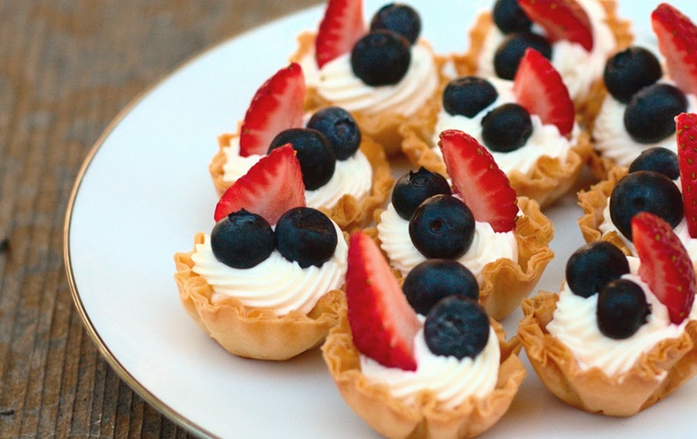 Red Shallot Kitchen: Vanilla Cream Cheese in Pastry Shells