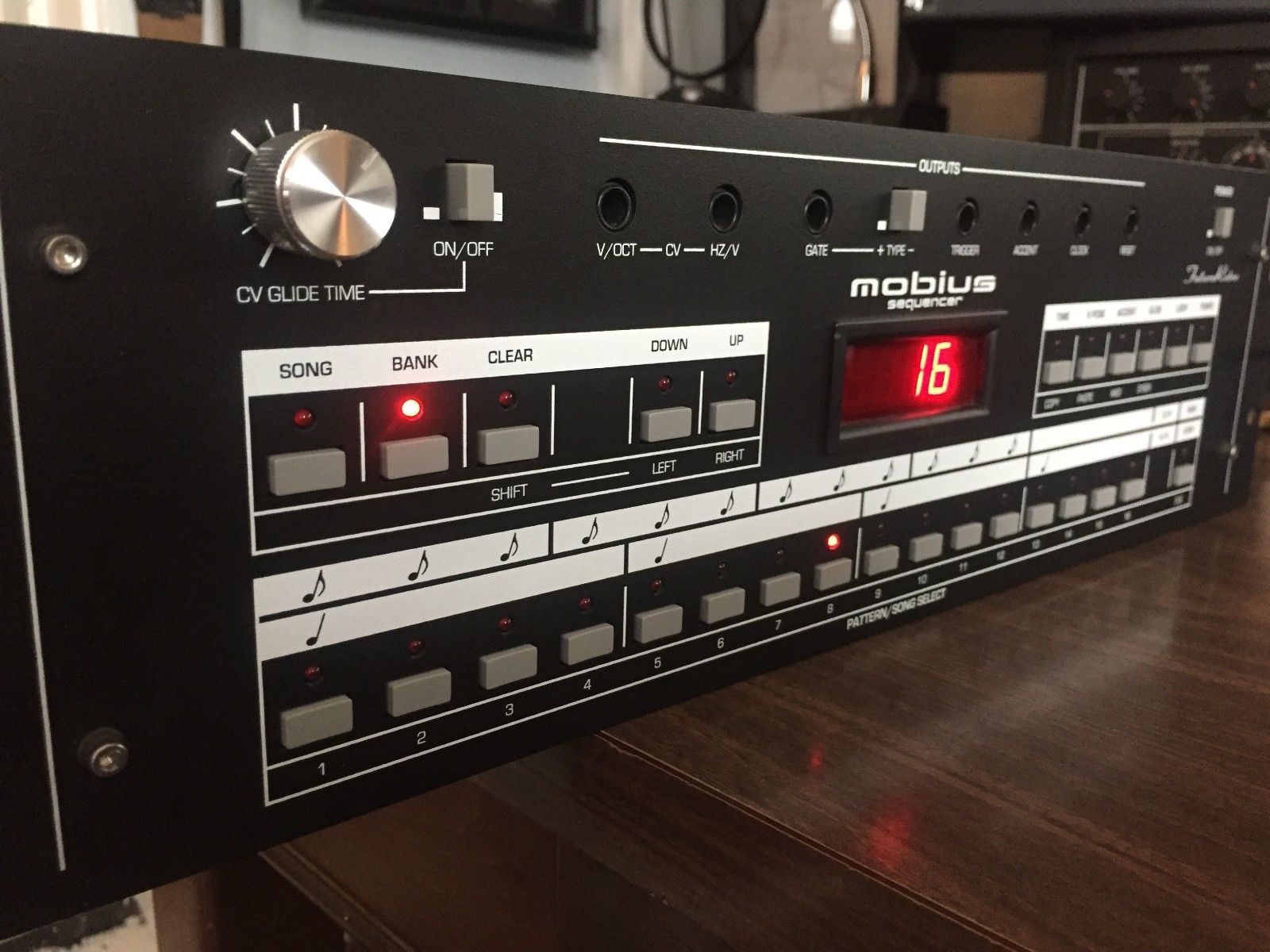 MATRIXSYNTH: Future Retro Mobius Sequencer