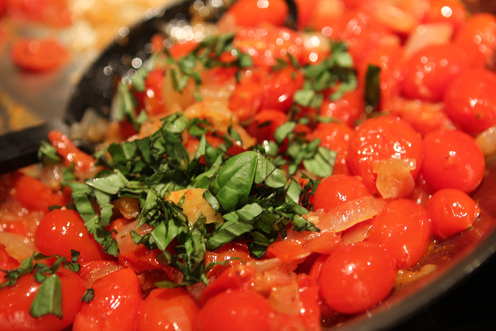 Romancing the Home: Ina's Melted Cherry Tomatoes over Salmon- Divine