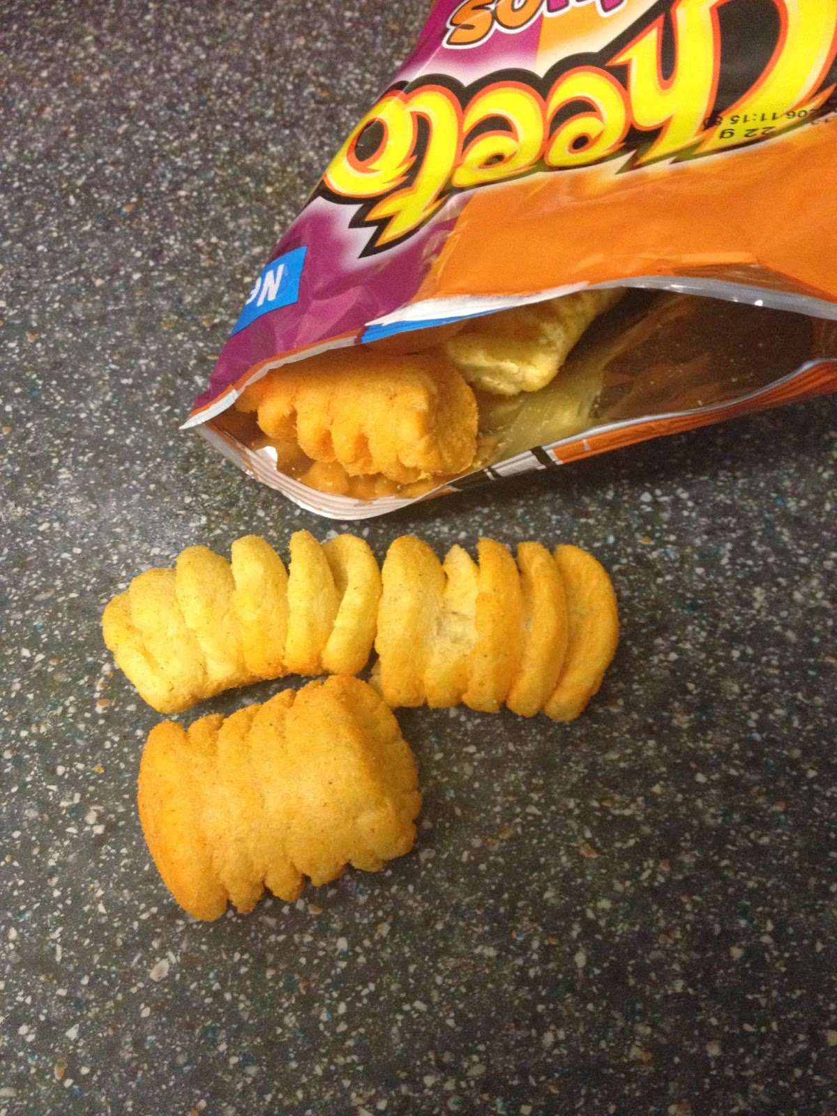 A Review A Day: Today's Review: Cheetos Duos